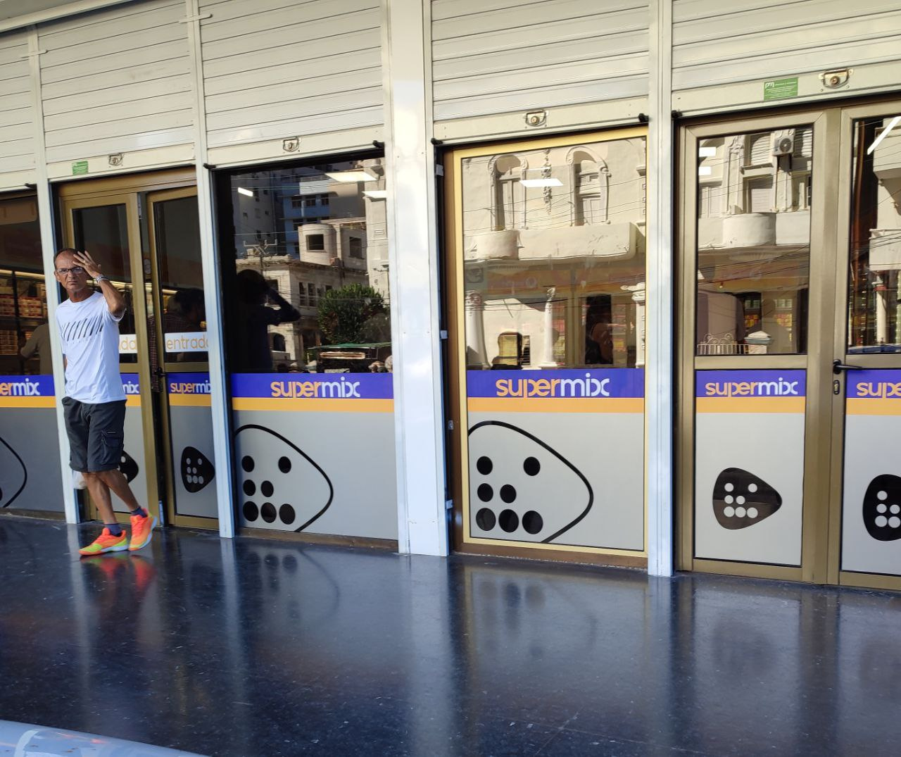 The Ground Floor of Havana’s Focsa Building Becomes Dollar Territory ...