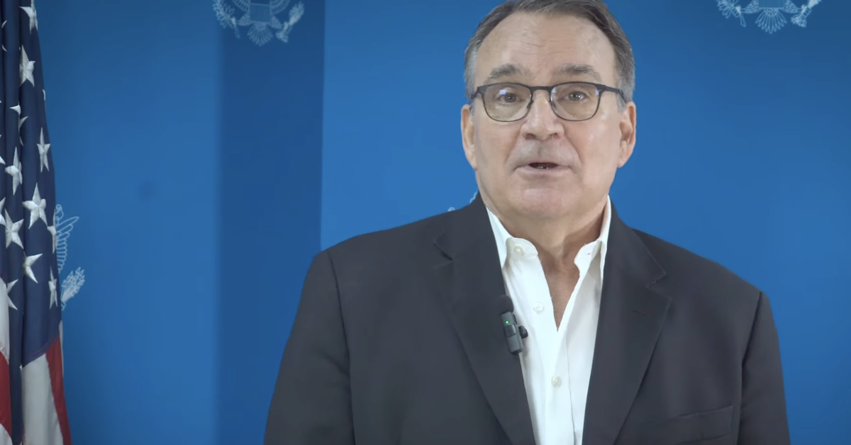 Tras dos años como Encargado de Negocios en la Embajada de EE UU ...