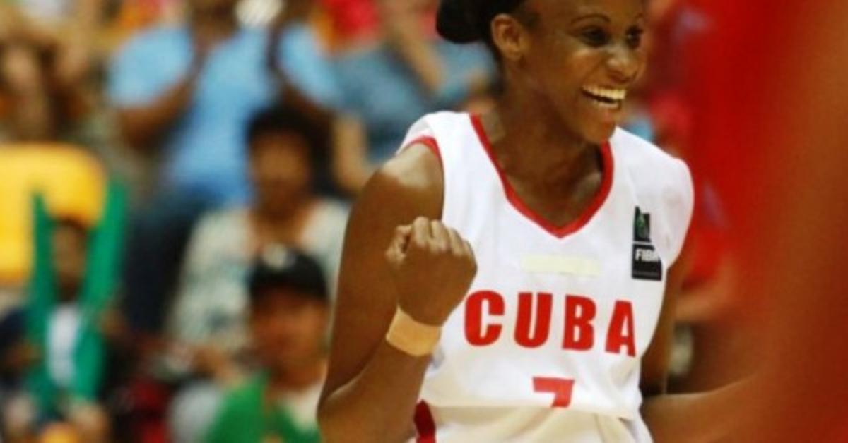 El equipo femenino cubano de baloncesto gana su décimo título