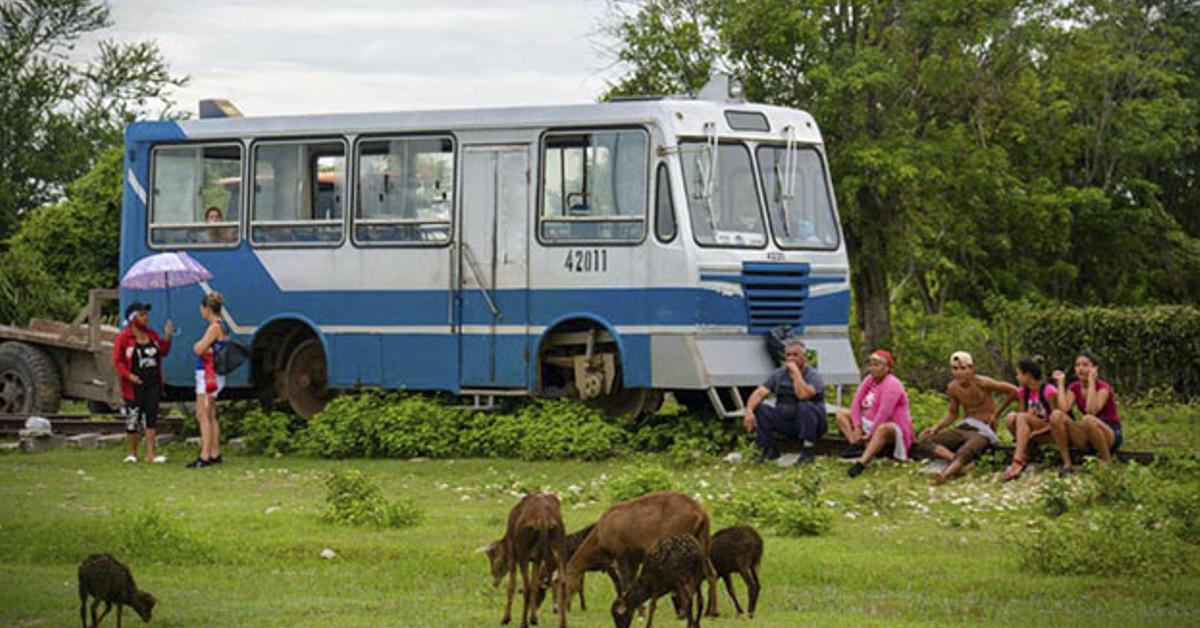 Ante la crisis del transporte en Cuba, habrá más ferrobuses para las ...
