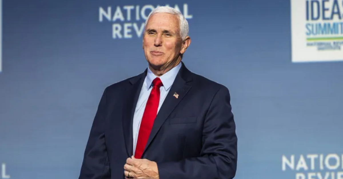 Mike Pence planea anunciar su candidatura presidencial la semana que viene, según varios medios