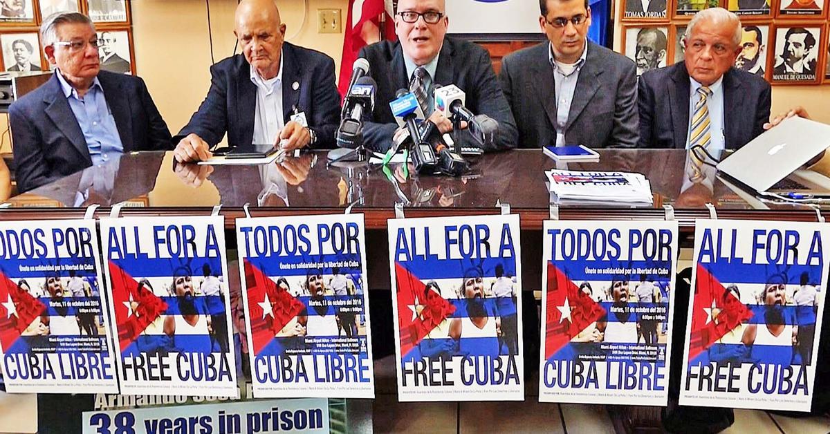 El exilio cubano sigue de fiesta y prepara una gran concentración en Miami