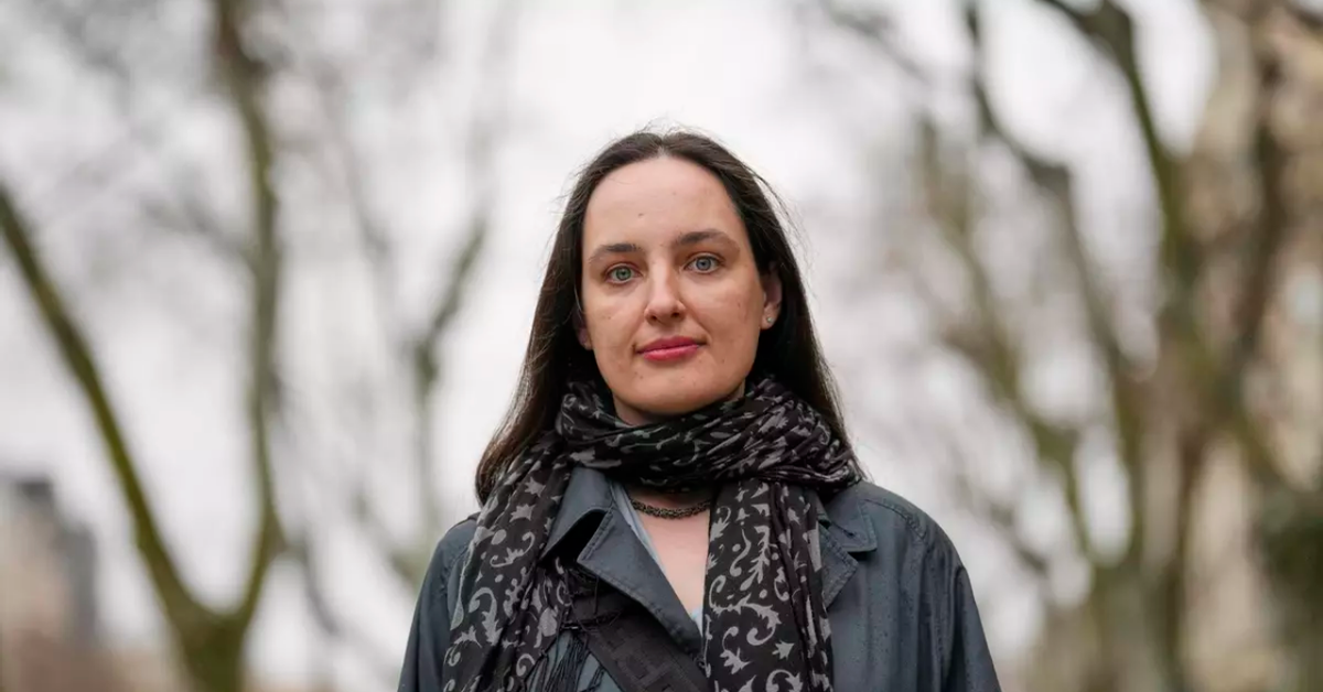 Entrevista: Alerta de la rusa Kostyuchenko desde el exilio: "El fascismo es una enfermedad ...