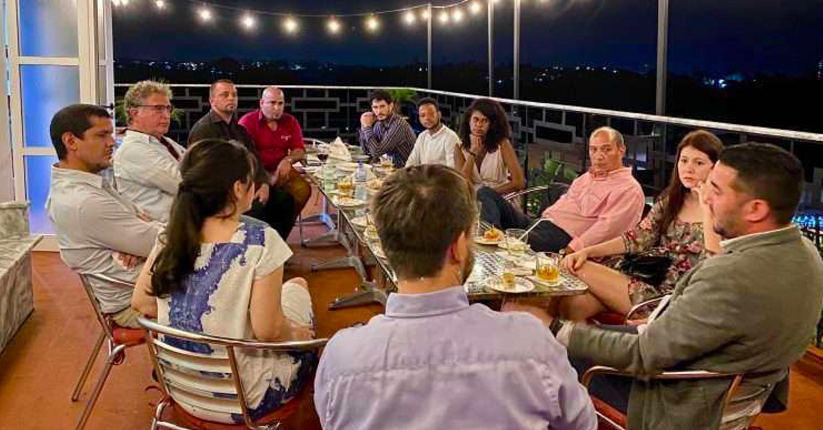 El ex congresista Joe García recurre a la figura de Mas Canosa para ...