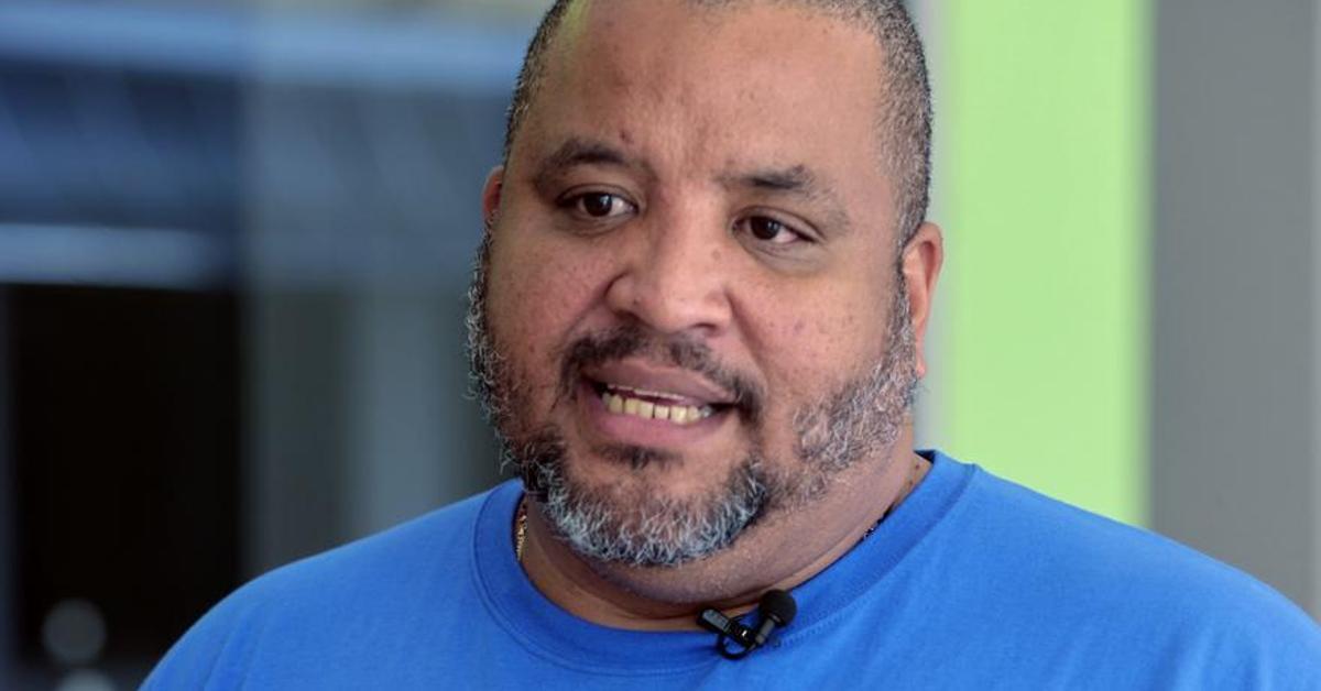 El artista cubano Michel Mirabal lleva la cuestión migratoria a la ...